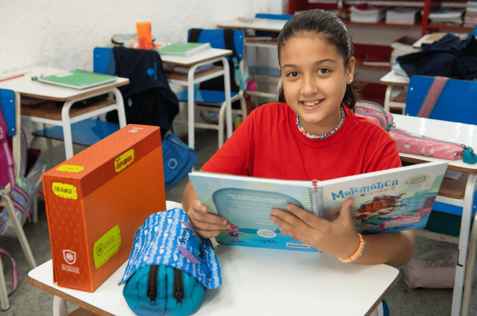 Programa bilíngue X Colégio bilíngue X Curso de inglês: quais são as ...